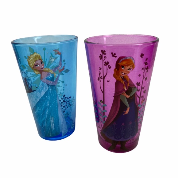 Disney | Dining | Disney Frozens Anna And Elsa Pint Glass Set 2pk ...